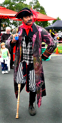 Red Mo The Pirate - Fun Arts Creative Entertainment